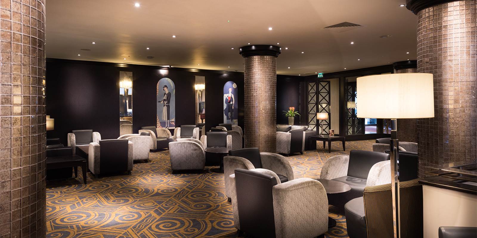 President Hotel restaurants, bars and Pubs