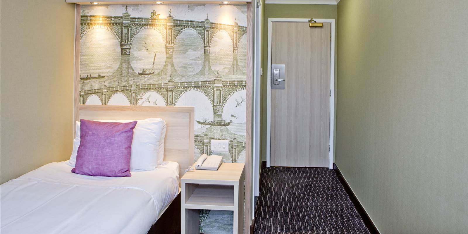 President Hotel Single Room | Imperial London Hotels